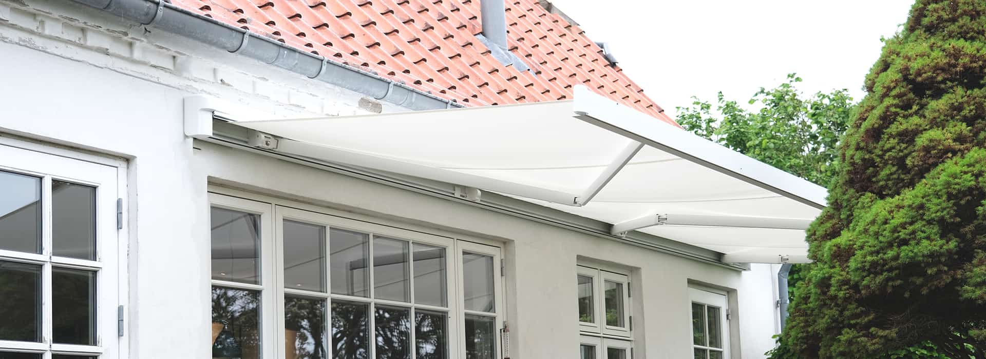 Markiser I Få en markise med motor i dag I Gardinbus.com